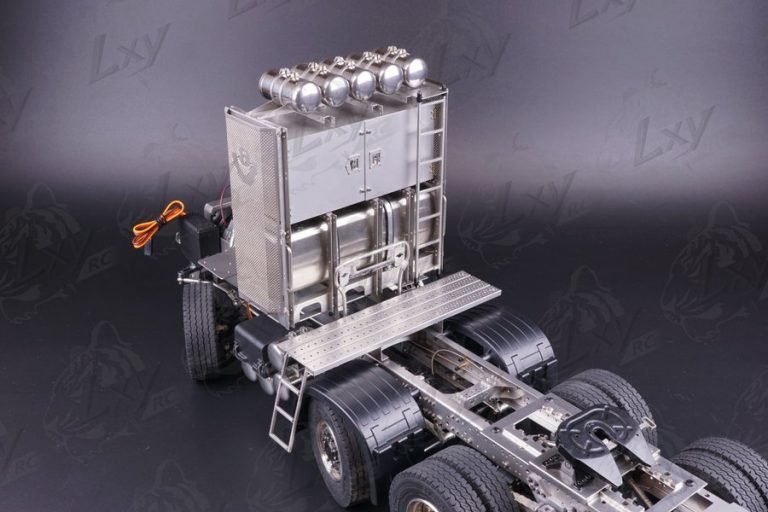 8×8 tractor chassis - 1/14 Customs
