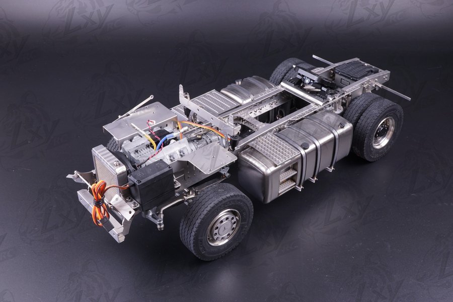 2 axle tractor chassis - 1/14 Customs
