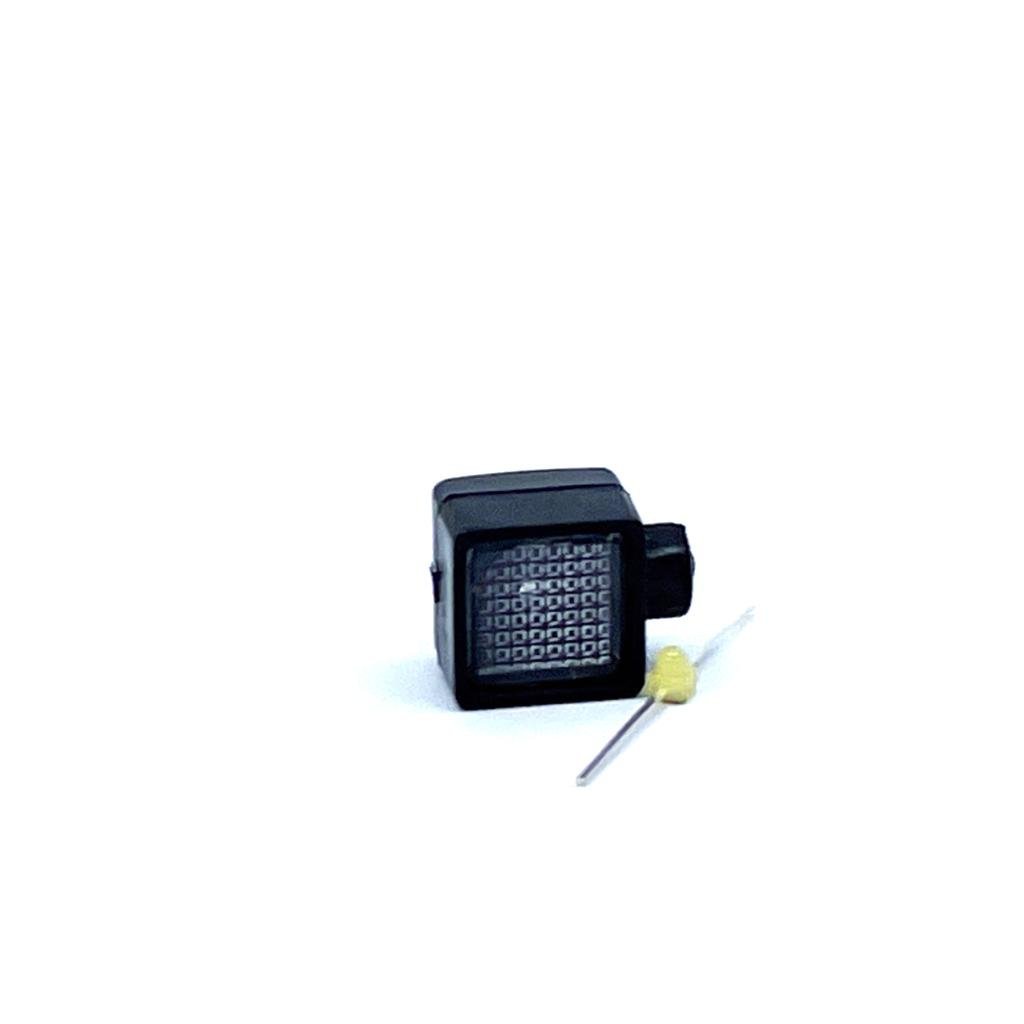 Square spotlight - 1/14 Customs